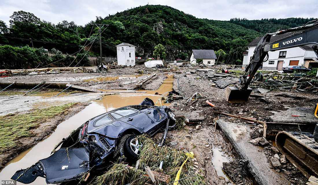 Hundreds missing in Germany after huge floods | News Flash