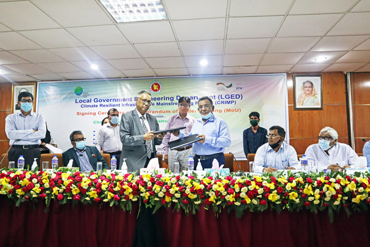 MoU signed between LGED's CReLIC, four organizations | News