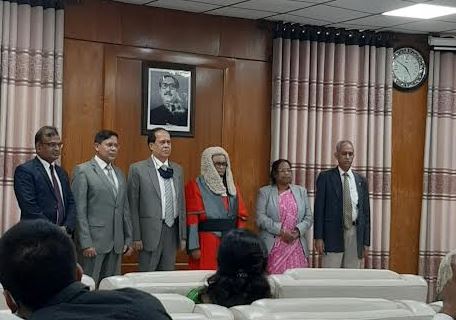 New CEC and four ECs take oath | News Flash
