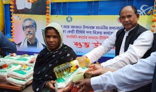 TCB starts selling essential items in Panchagarh | News