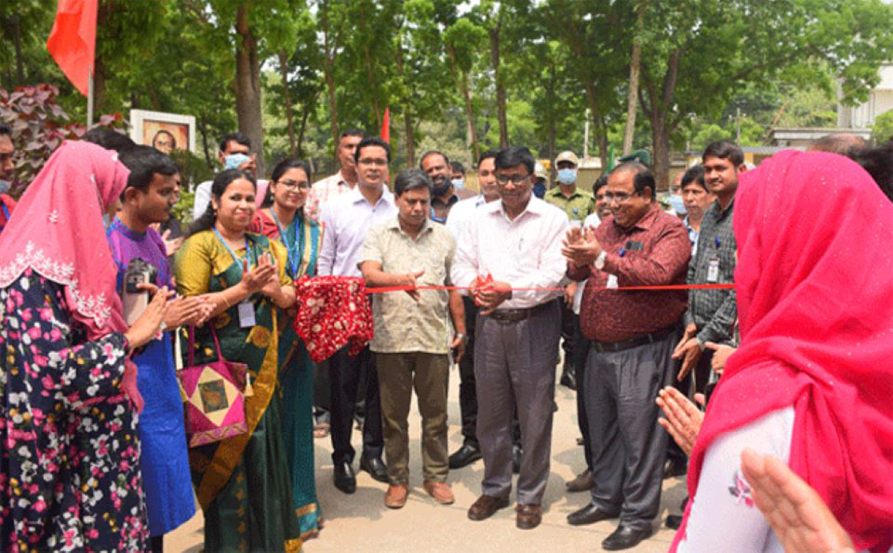 3-day science fair begins at BCRIR in Rajshahi | News