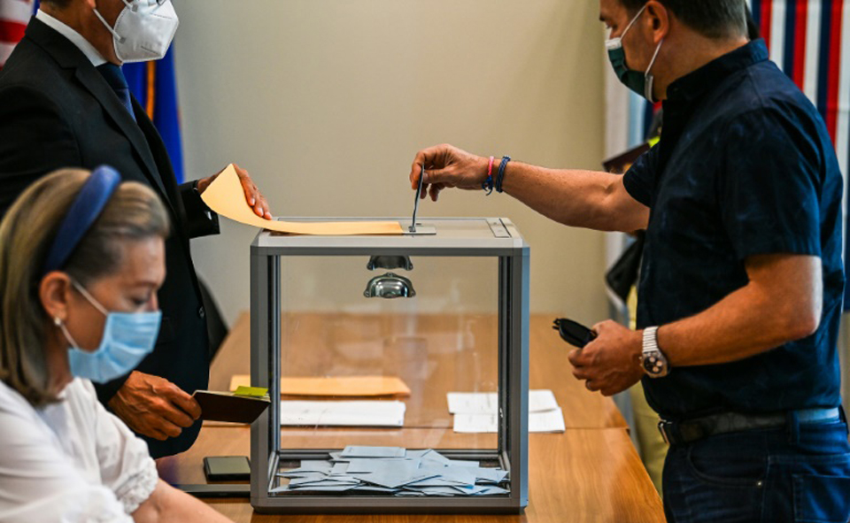 Voting starts as Macron seeks new term in tight French election | News