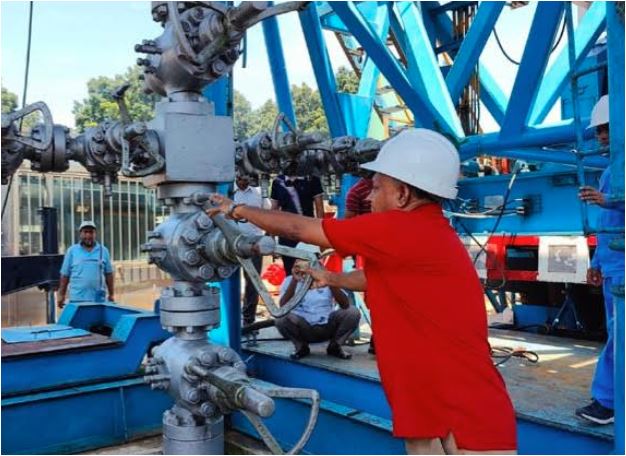 Fresh gas reserves discovered in Beanibazar's abandoned well | News Flash