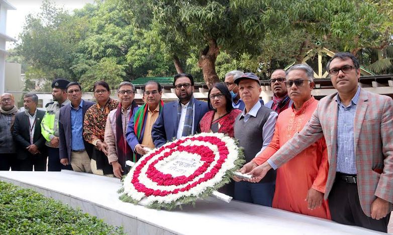 New JPC committee pays homage to Bangabandhu at Tungipara | News