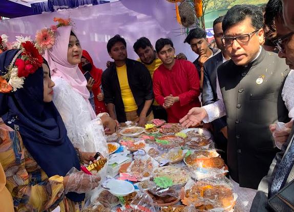Pitha making is an art: Farhad Hossain | News