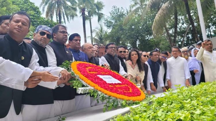Dhaka district AL pays homage to Bangabandhu at Tungipara | News