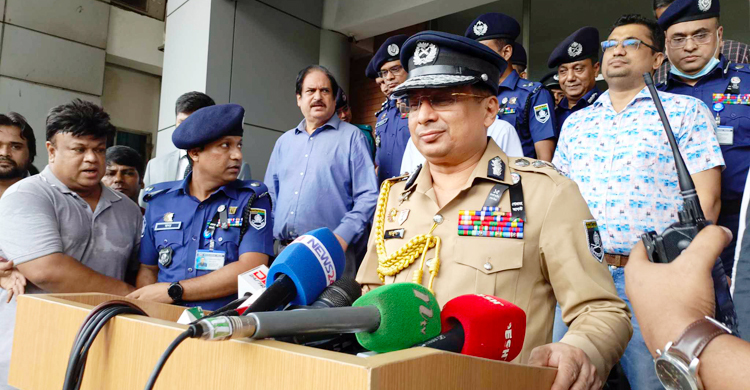 Police performing duty professionally, facing challenges legally: IGP ...
