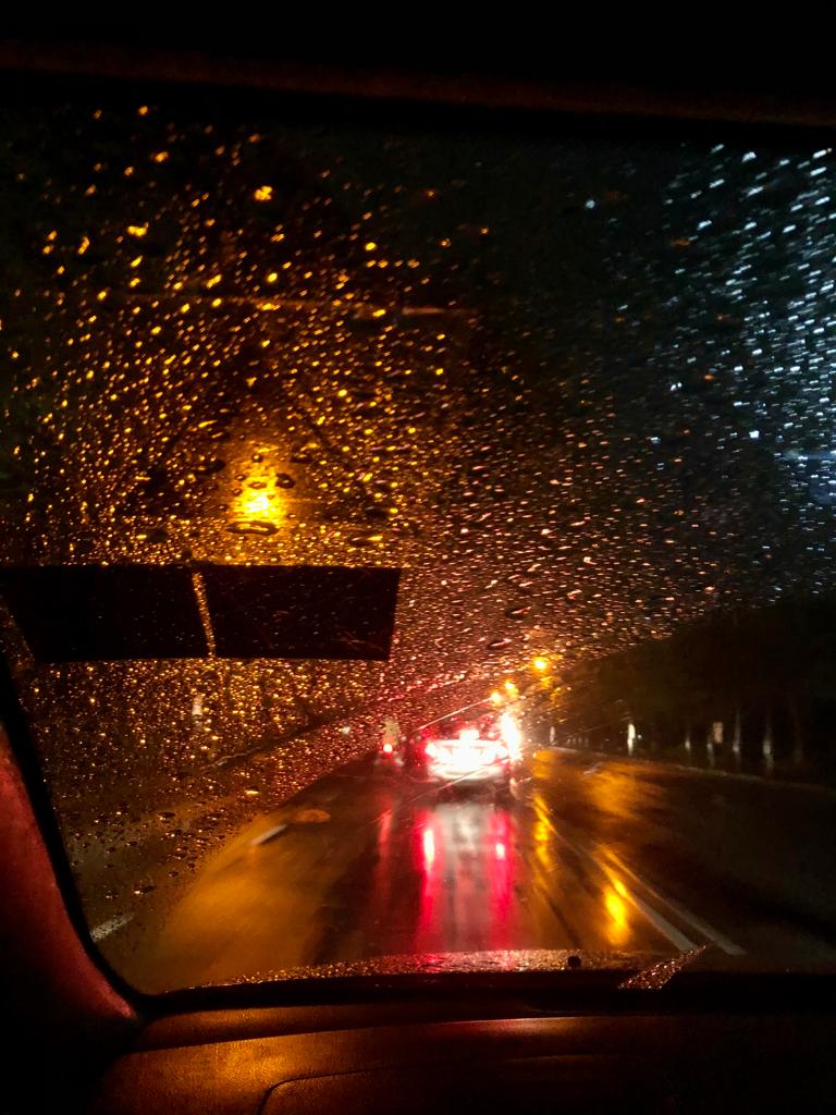 Constant drizzle brings agony to city dwellers | Top News