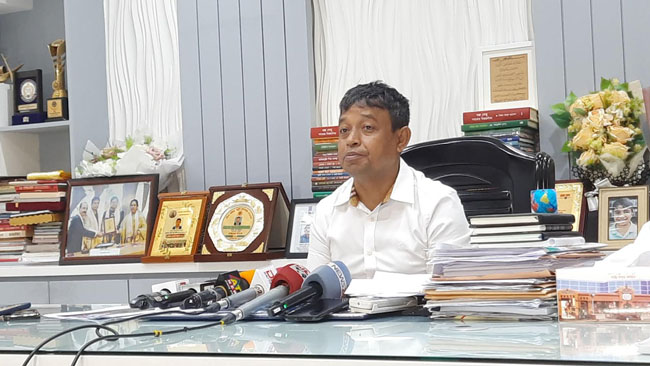 BNP leaders confess their involvement in arson attacks: DB Chief | News ...