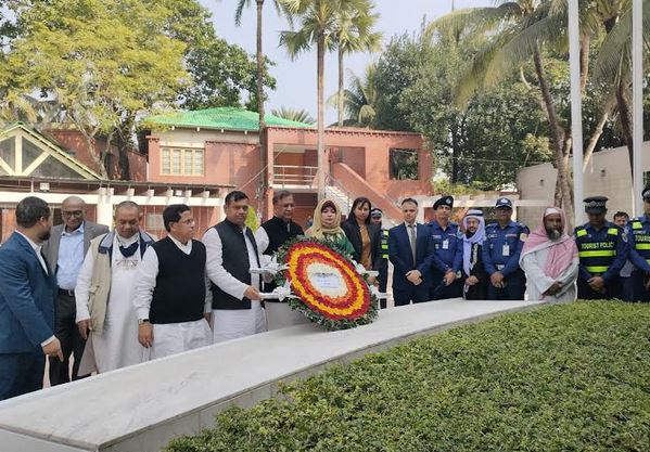 KM Khalid pays tributes to Bangabandhu at Tungipara | News