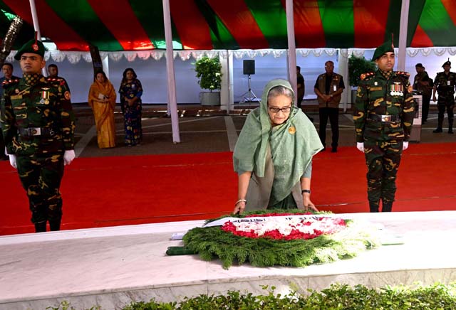 PM pays glowing tributes to Bangabandhu in Tungipara | News Flash