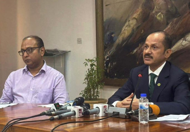 Biman wants to diversify its fleet to avoid future risks: outgoing MD ...