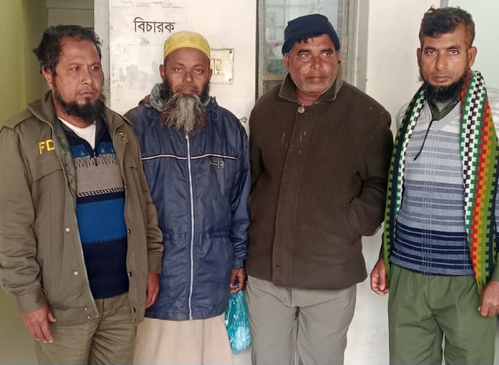 2 deer poachers held in Sundarbans, trawler seized | District